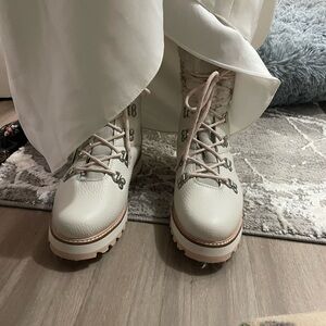 Roxy | Shoes | Roxy Brandi Ii White Winter Boots With Sherpa Lining ...